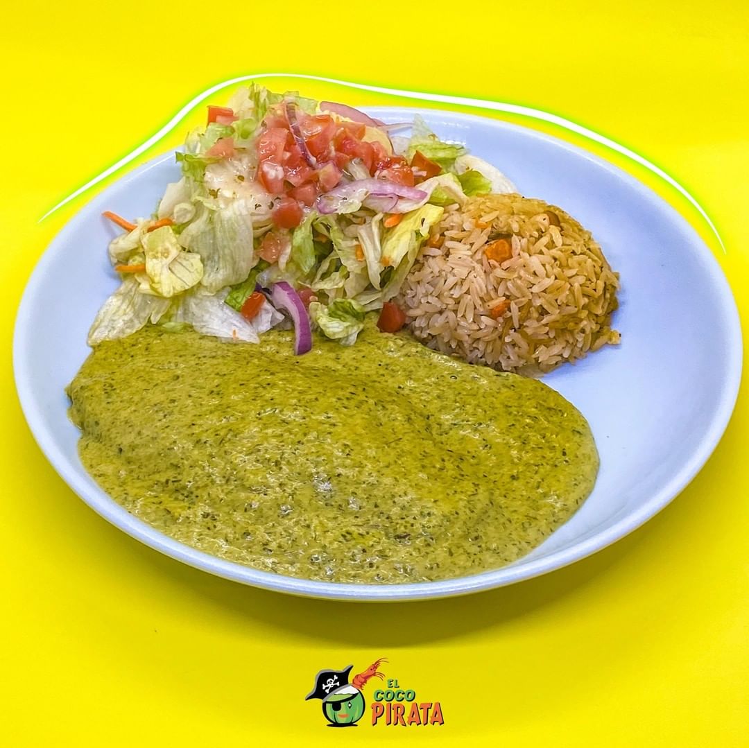 El Coco Pirata Photo Gallery | Mariscos | Denver, CO