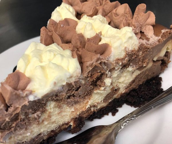 Dead End Bar & Grill | Pizza | Fox River Grove, IL