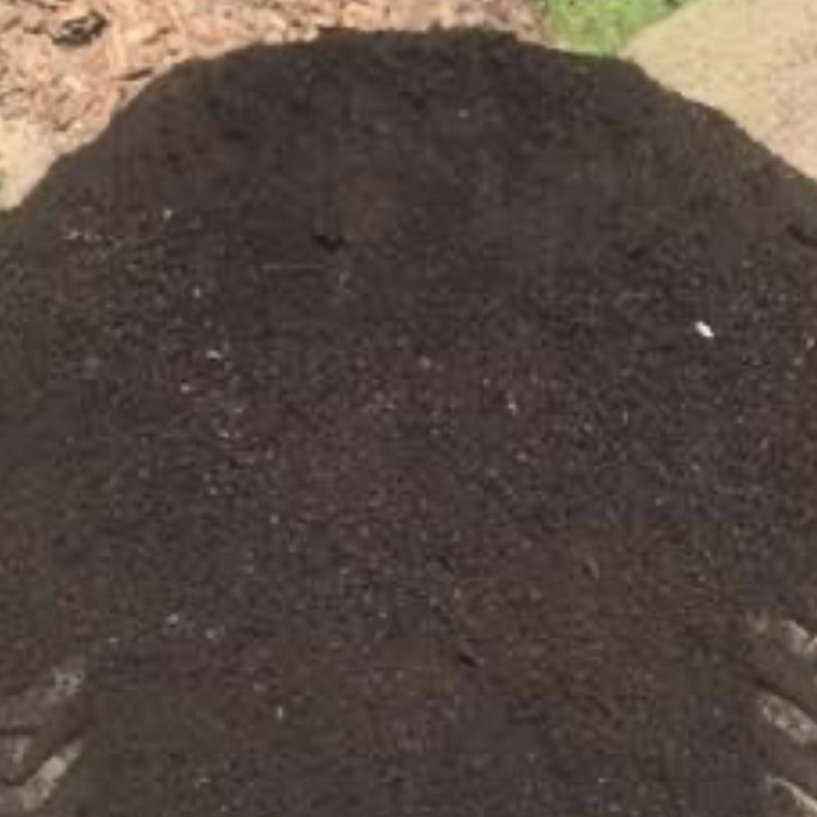 Loam and Compost | Uxbridge, MA