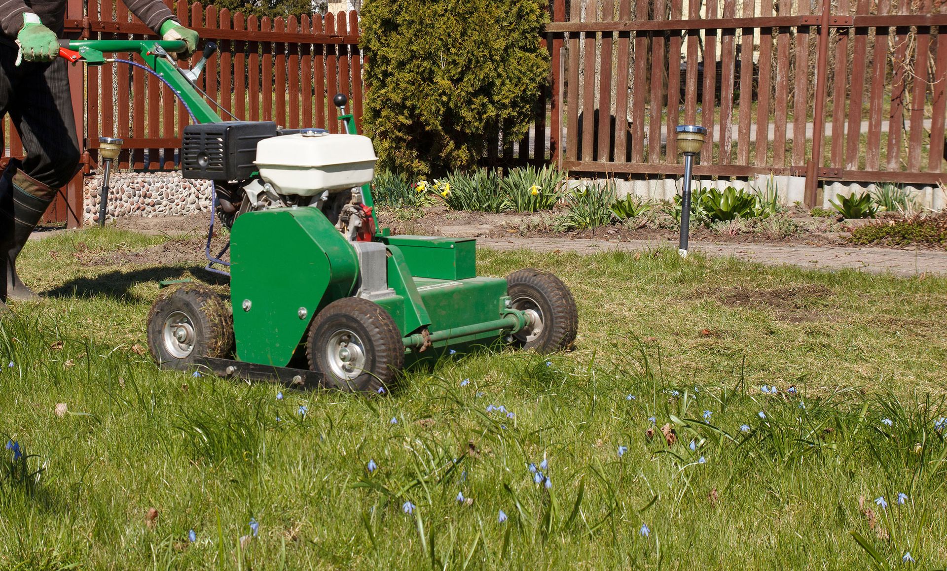 Landscapers | All-Care Service Corp | Milwaukee, WI