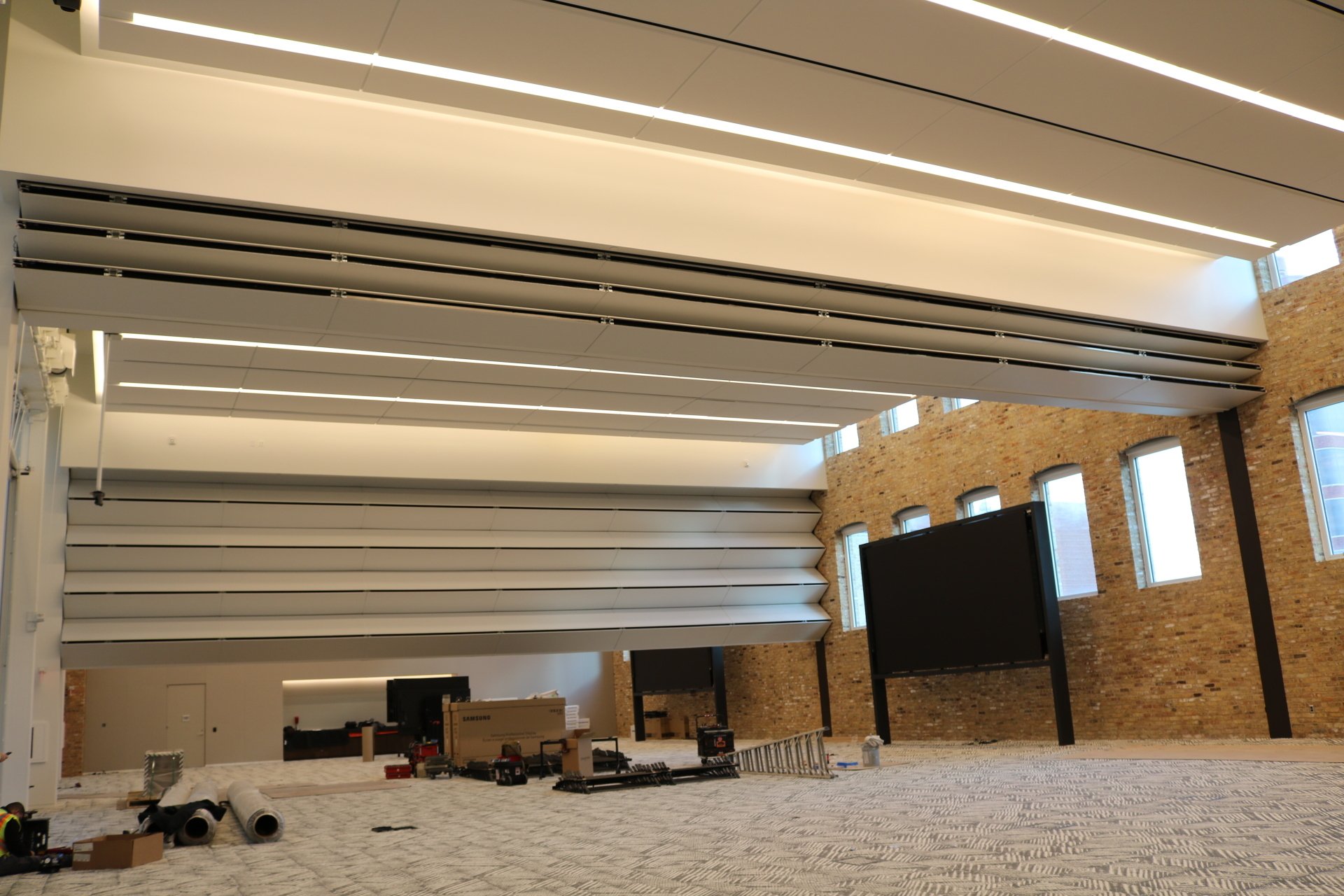 JWC Building Specialties Inc Folding Panels and Glass Walls Projects ...