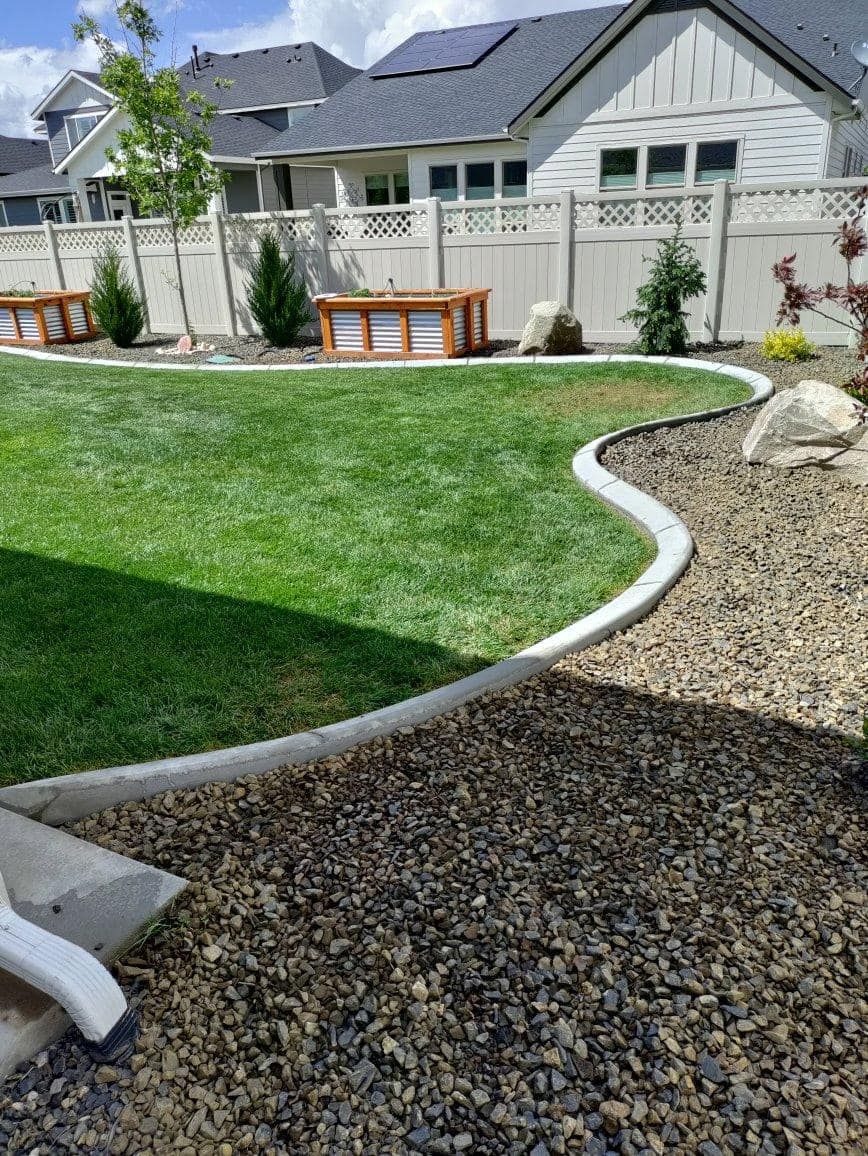 Gallery | Edge It Curbing | The Treasure Valley Area