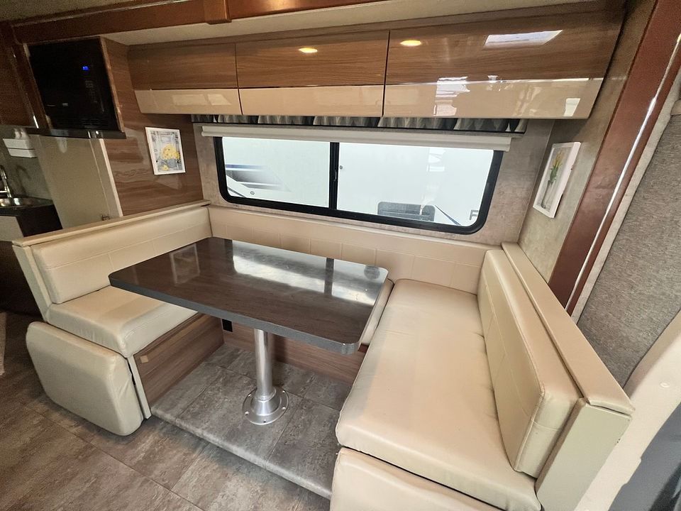 Class C RV Rentals | Granger, TX