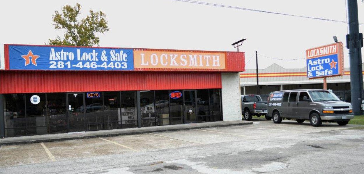 Emergency Locksmiths Kingwood | Commercial Lock & Safe Repairs Kingwood ...