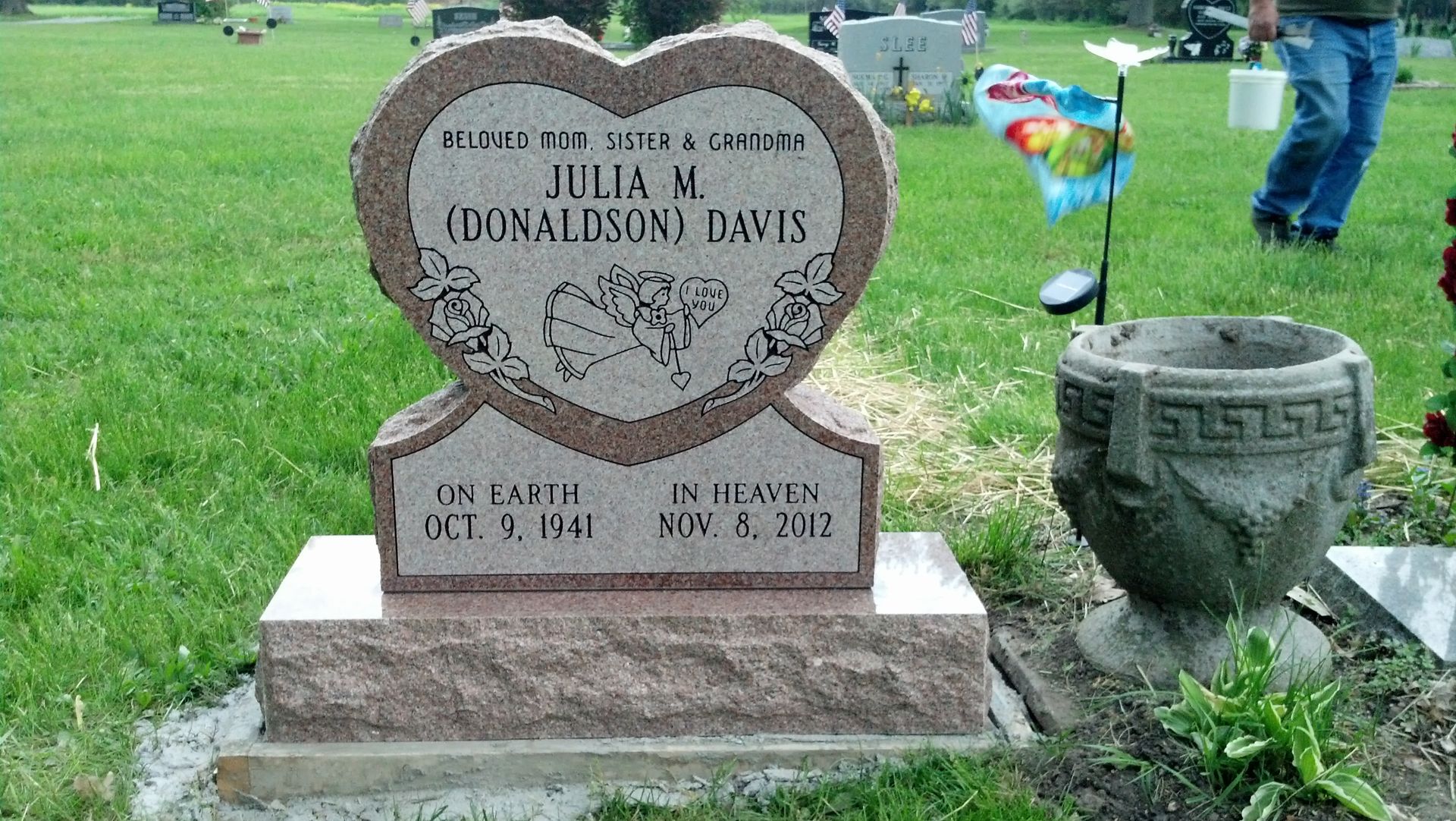 Eaton Monument Photo Gallery | Charlotte, MI