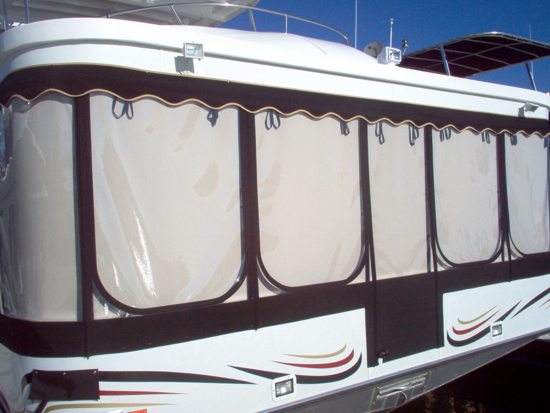 Houseboat Enclosures Buford, GA | Lakeside Marine Canvas