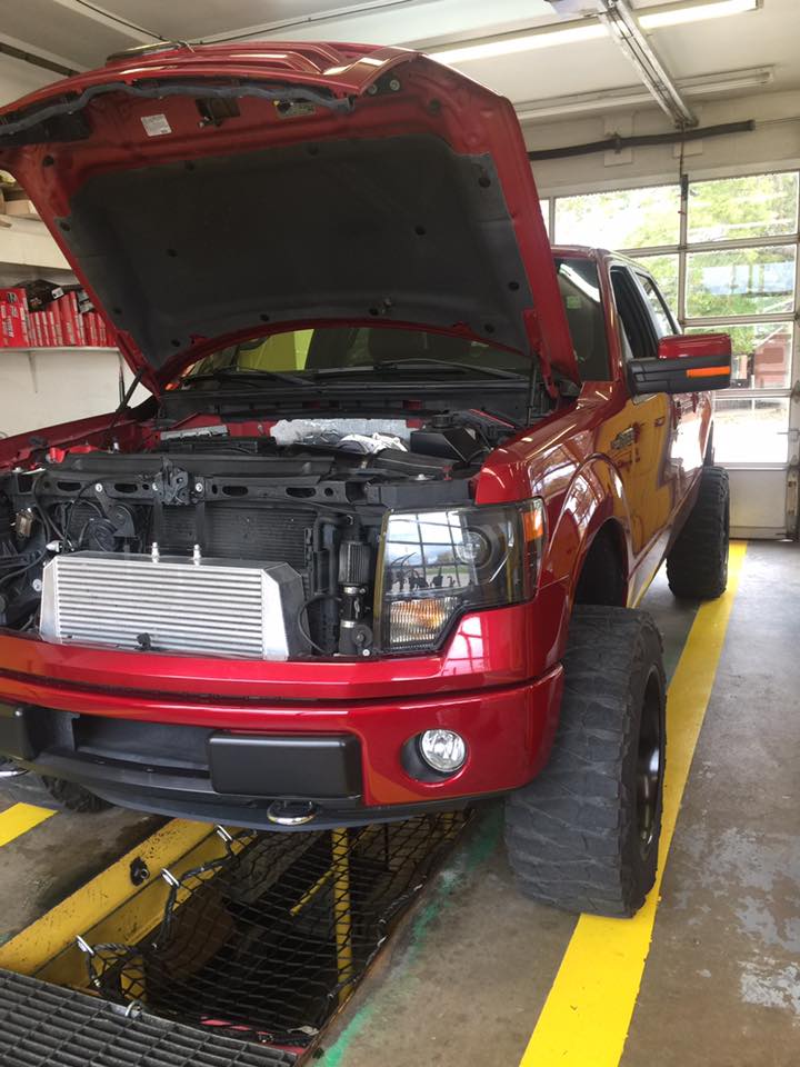 Hoods Up Quick Lube | Oil Changes | Belle Vernon, PA