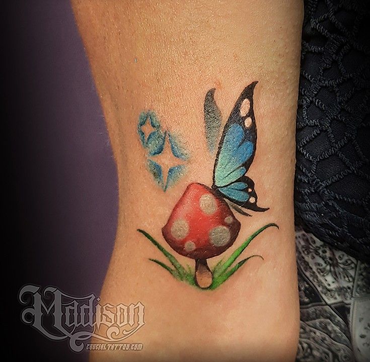 Madison Brewington | Crucial Tattoo Studio