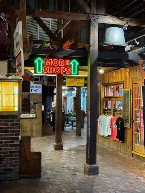 Tin City Waterfront Shop Directory