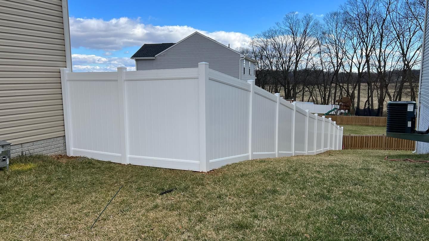 Fence Contractor Martinsburg | Charles Town | Leon Fence
