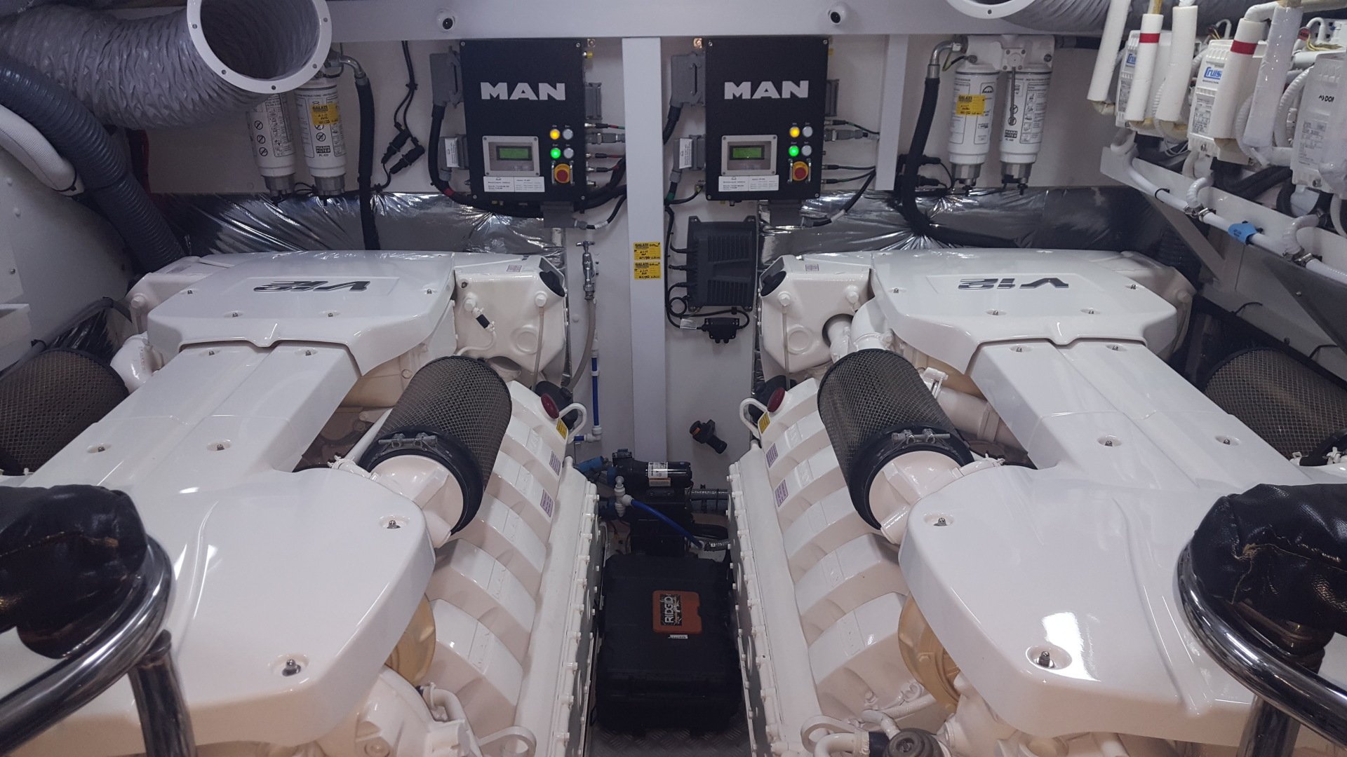 Marine Diesel Surveyors FL | David Hinkel, Inc