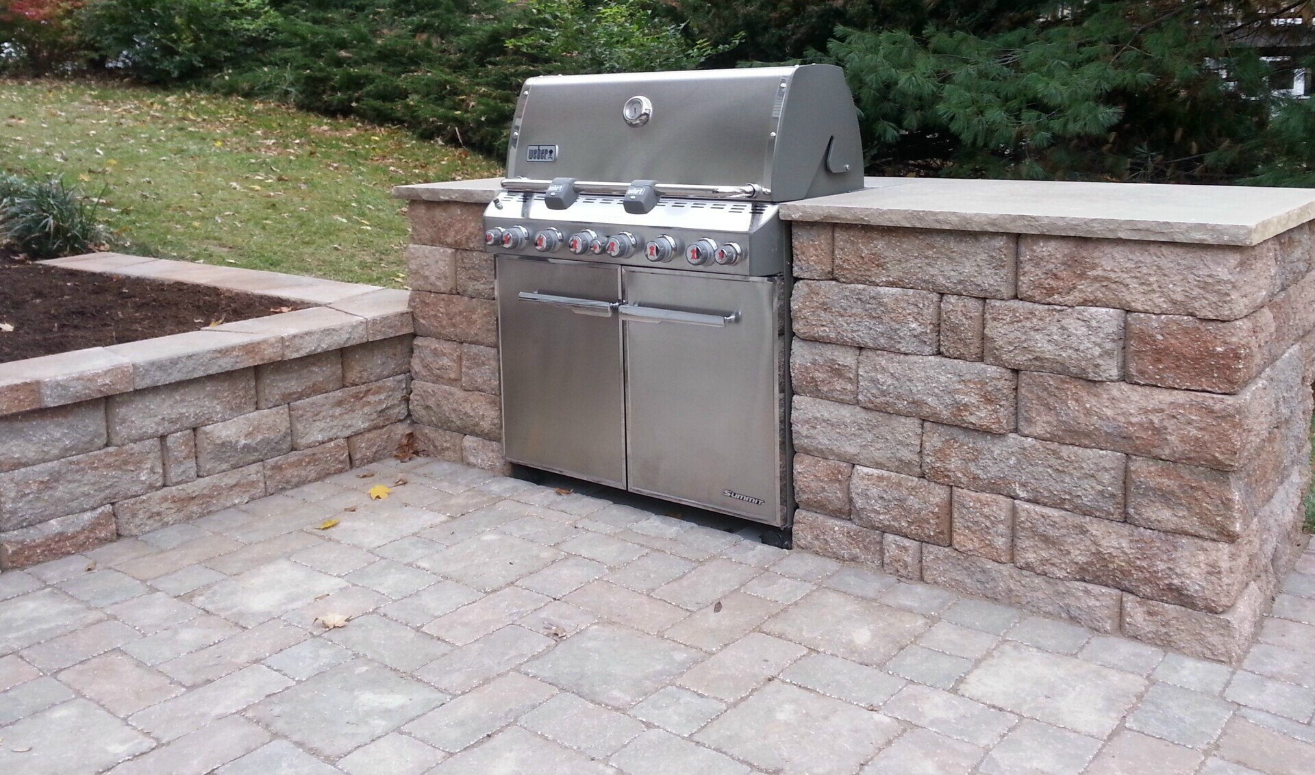 Flagstone Patios | Outdoor Kitchens | Eureka, MO
