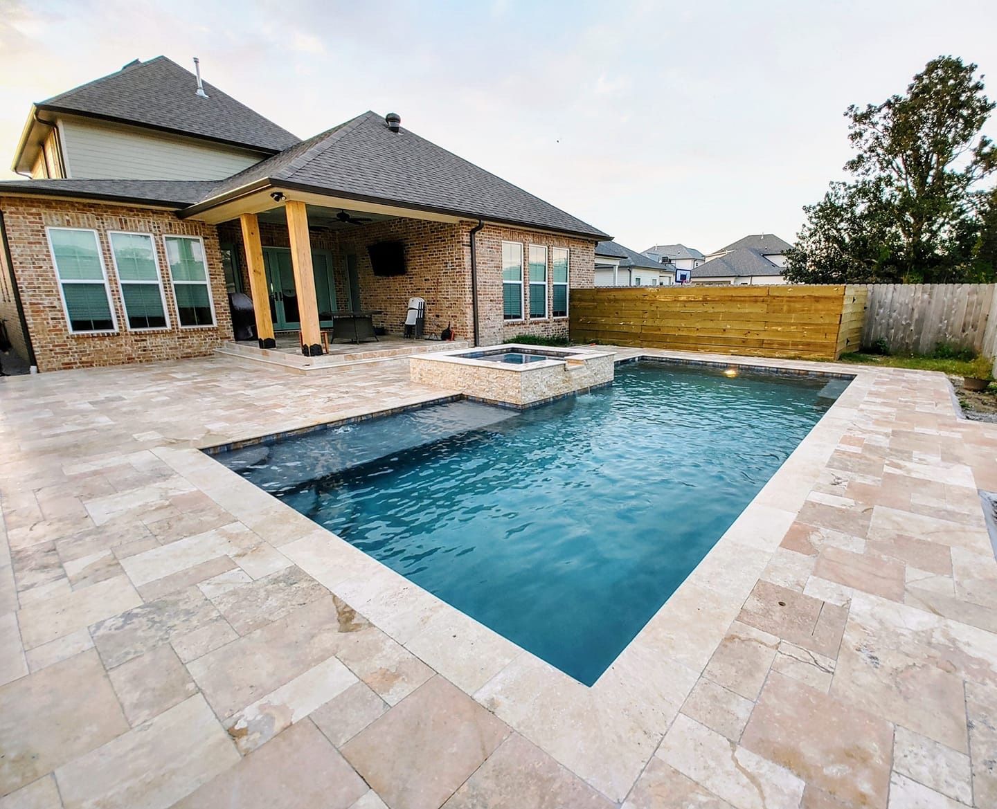 Pool Builders Covington, LA | LA Pools & Spas