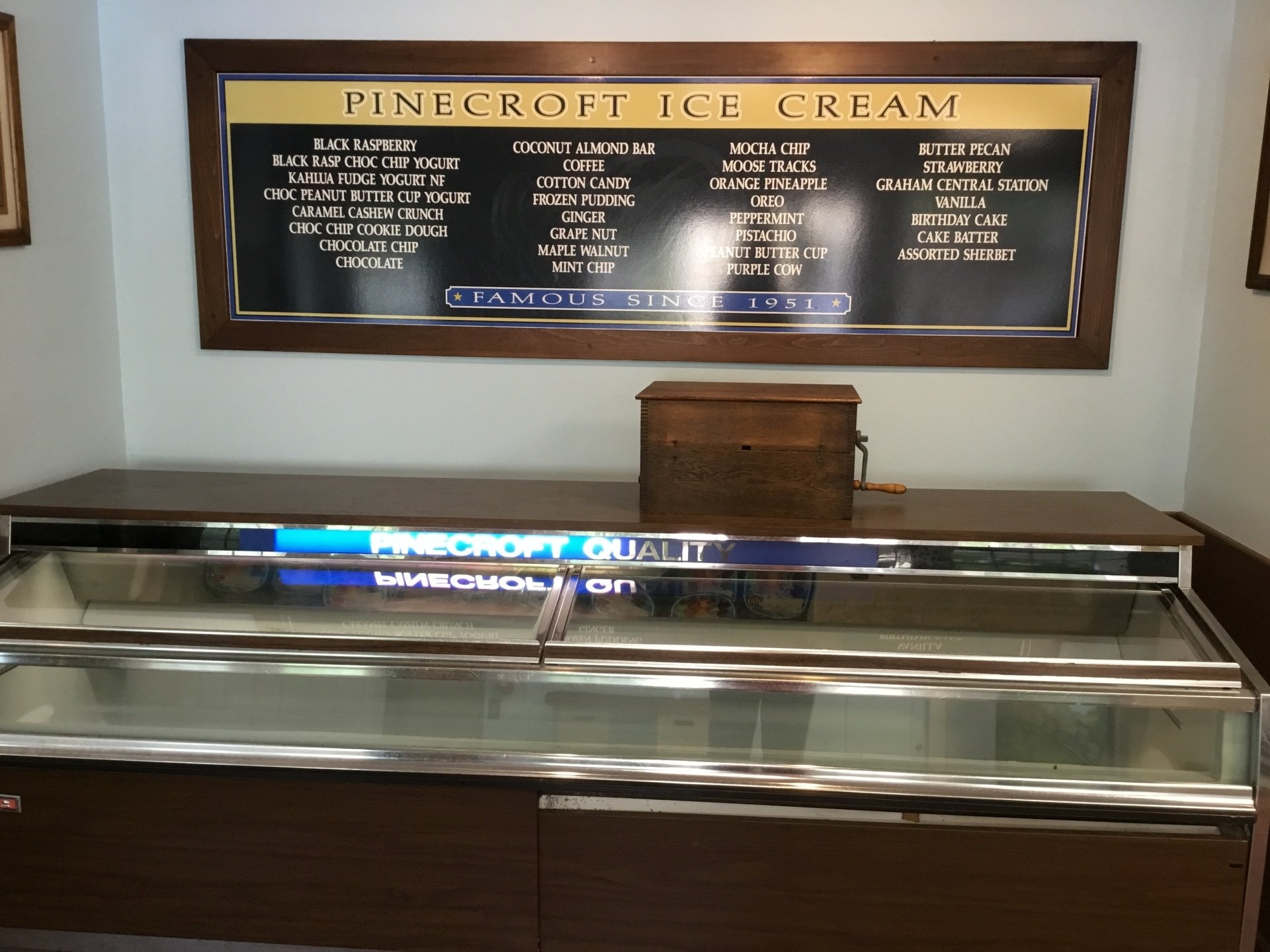 About Pinecroft Dairy and Restaurant | West Boylston Burgers