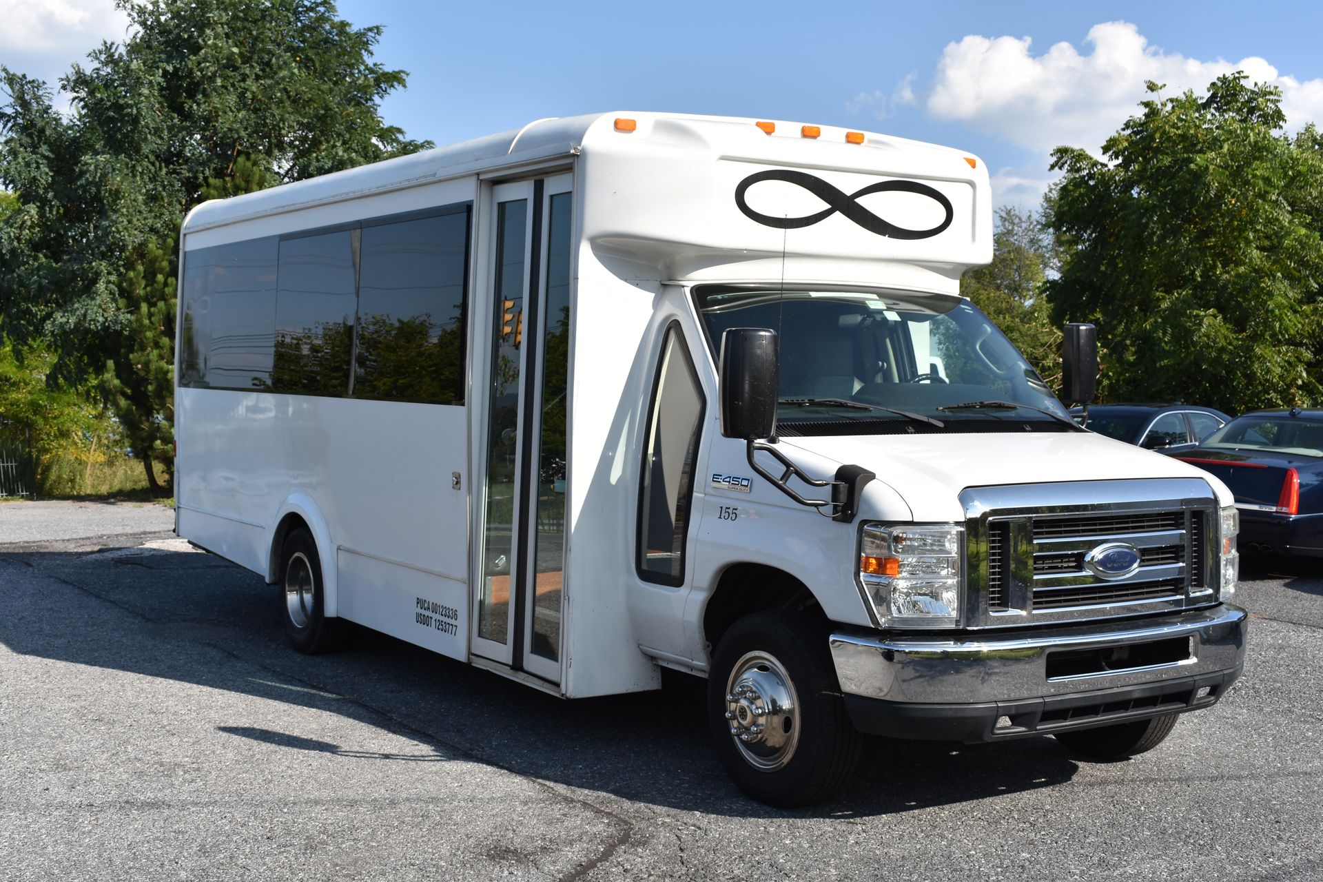 Limo Buses | Infinity Limousine