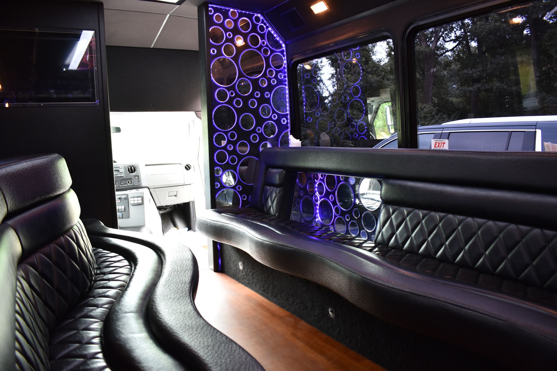 Limo Buses | Infinity Limousine