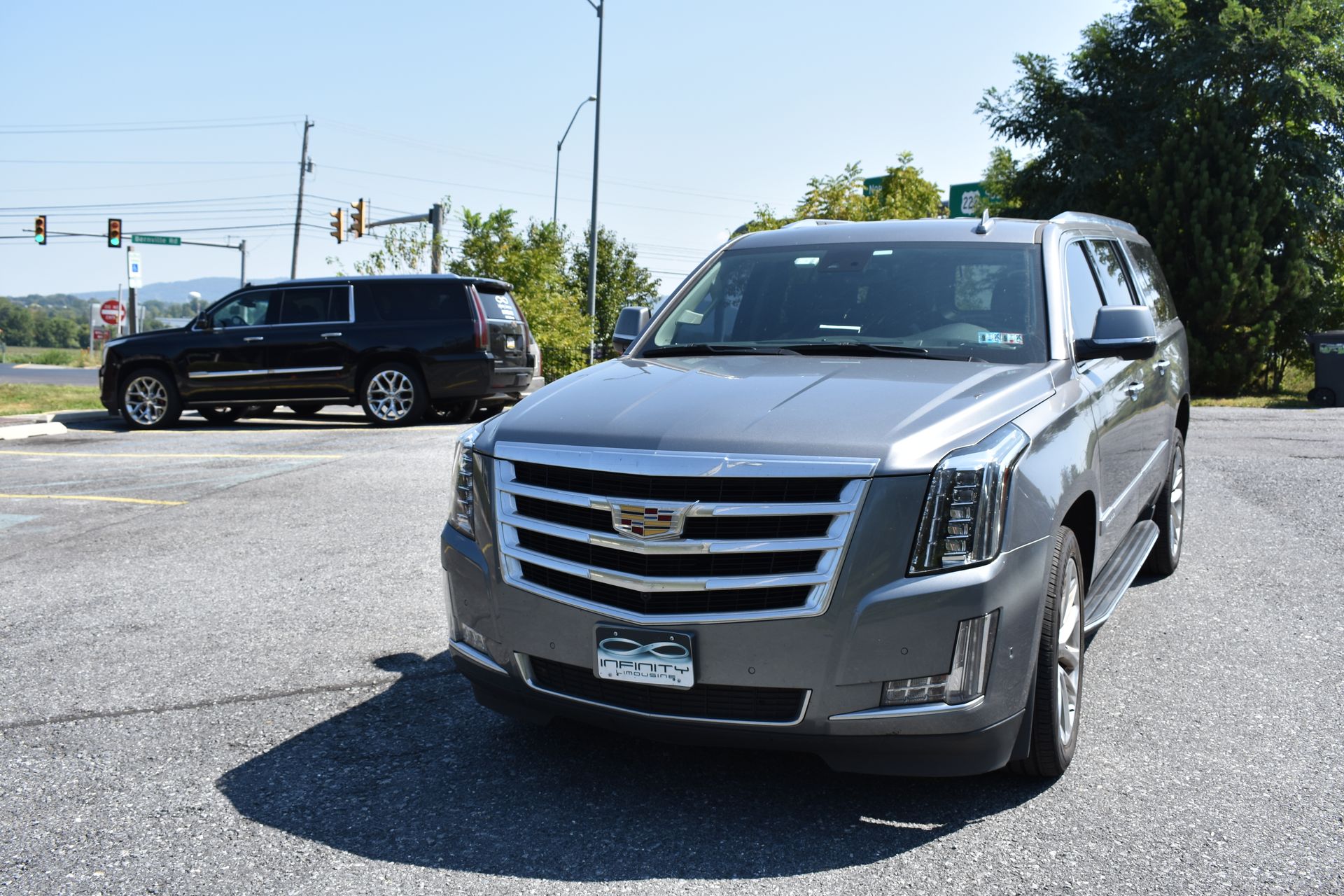 SUVs | Infinity Limousine