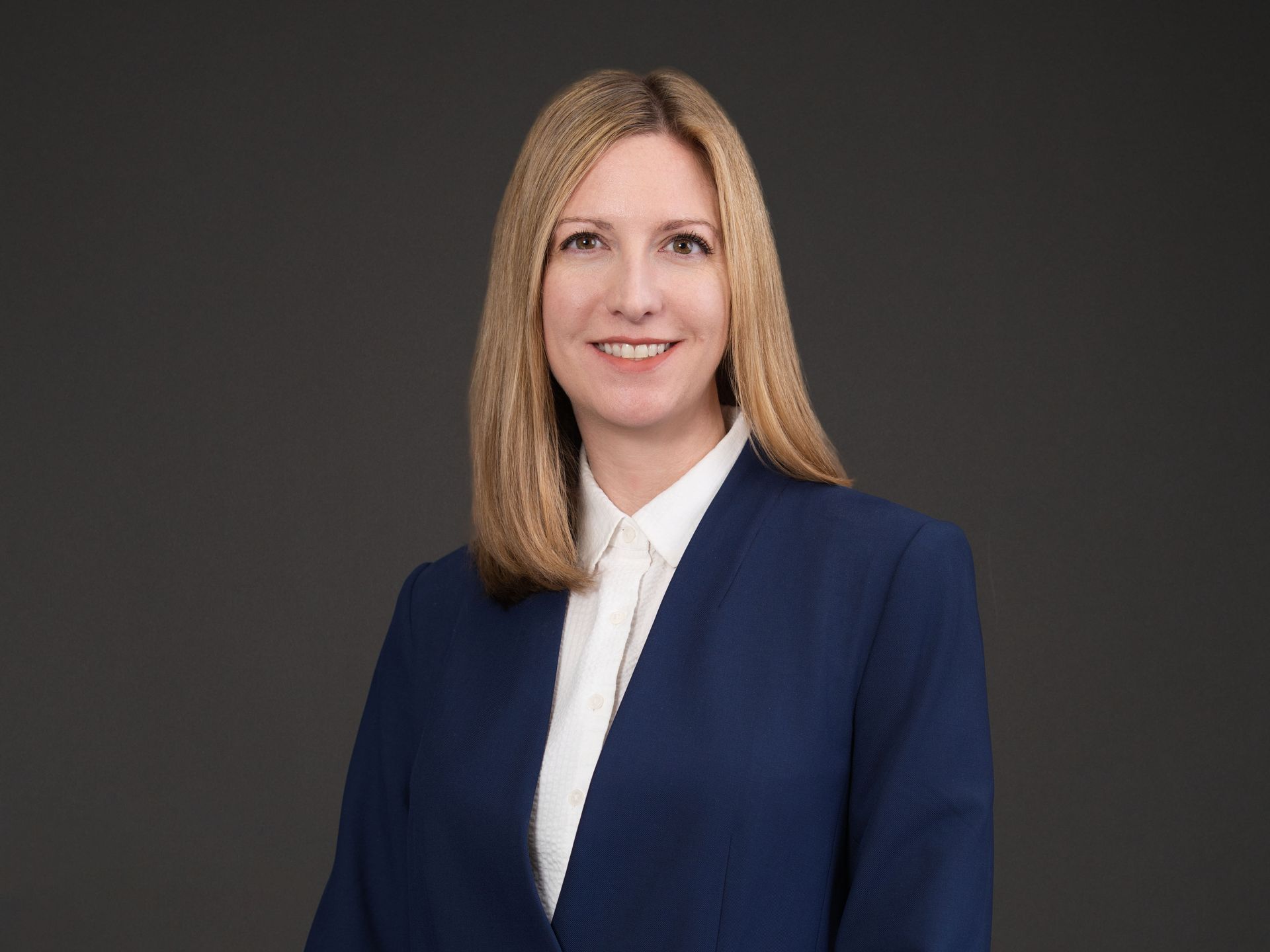 Julie Polansky Bell | Gunn, Lee & Cave, P.C.