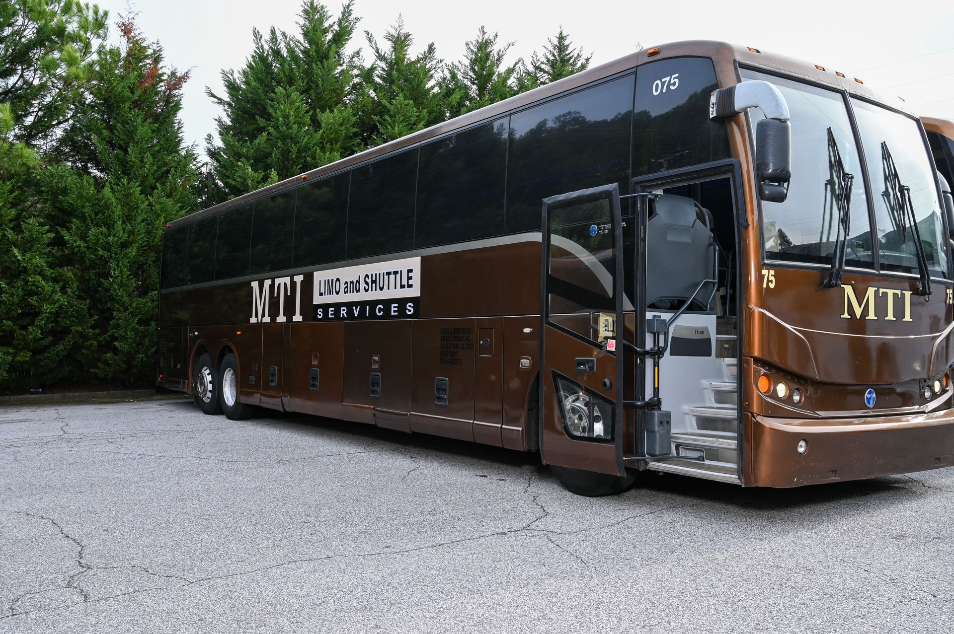 Standard Charter Bus Rentals | Atlanta Metro Area