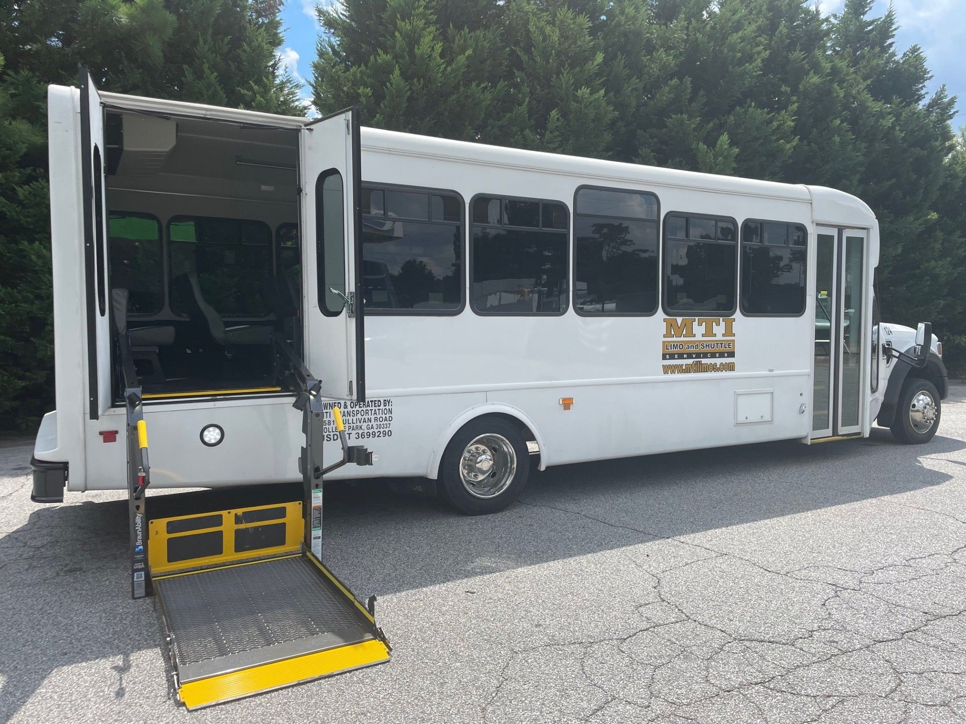 ADA Wheelchair Accessible Large Shuttle Bus Rentals Atlanta Metro Area