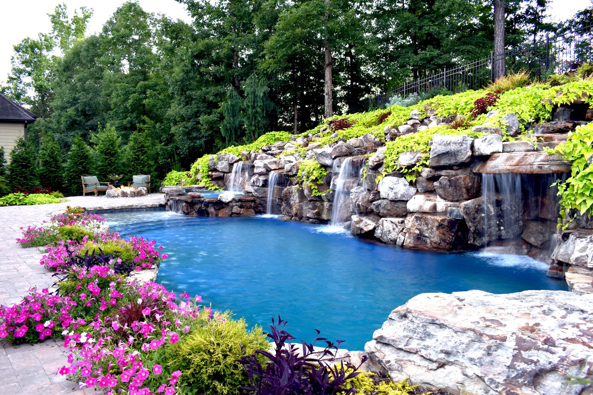 Freeform Pools Gallery | Aqua Design Pools & Spas