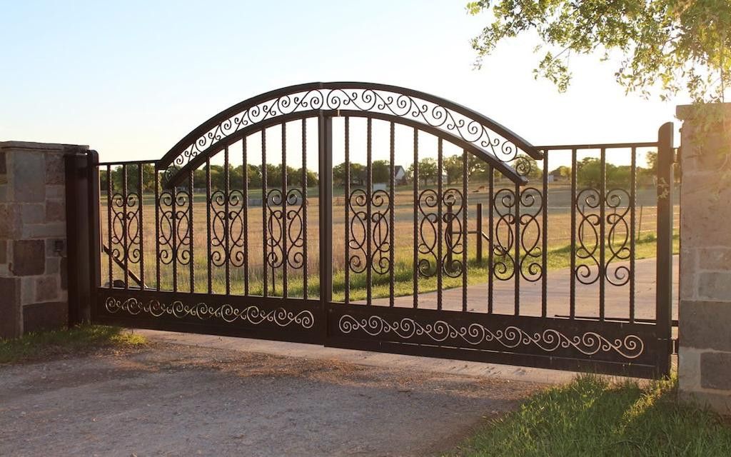 Iron Fence and Gate Installation | Lynn, MA. Boston MA. Medford MA