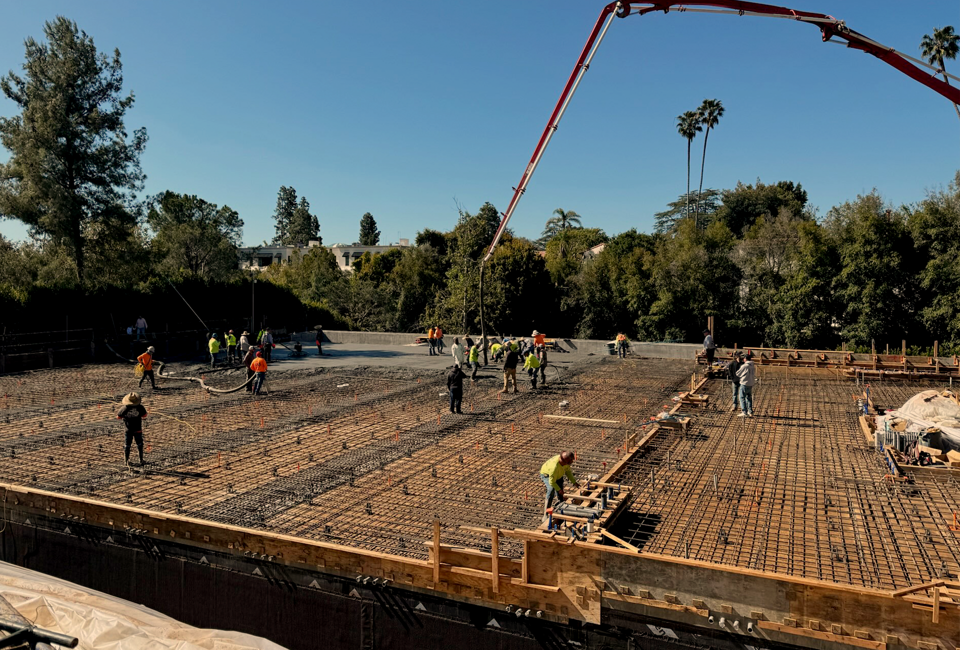 Hillside Foundations, Retaining Walls, Concrete Hardscapes | LA