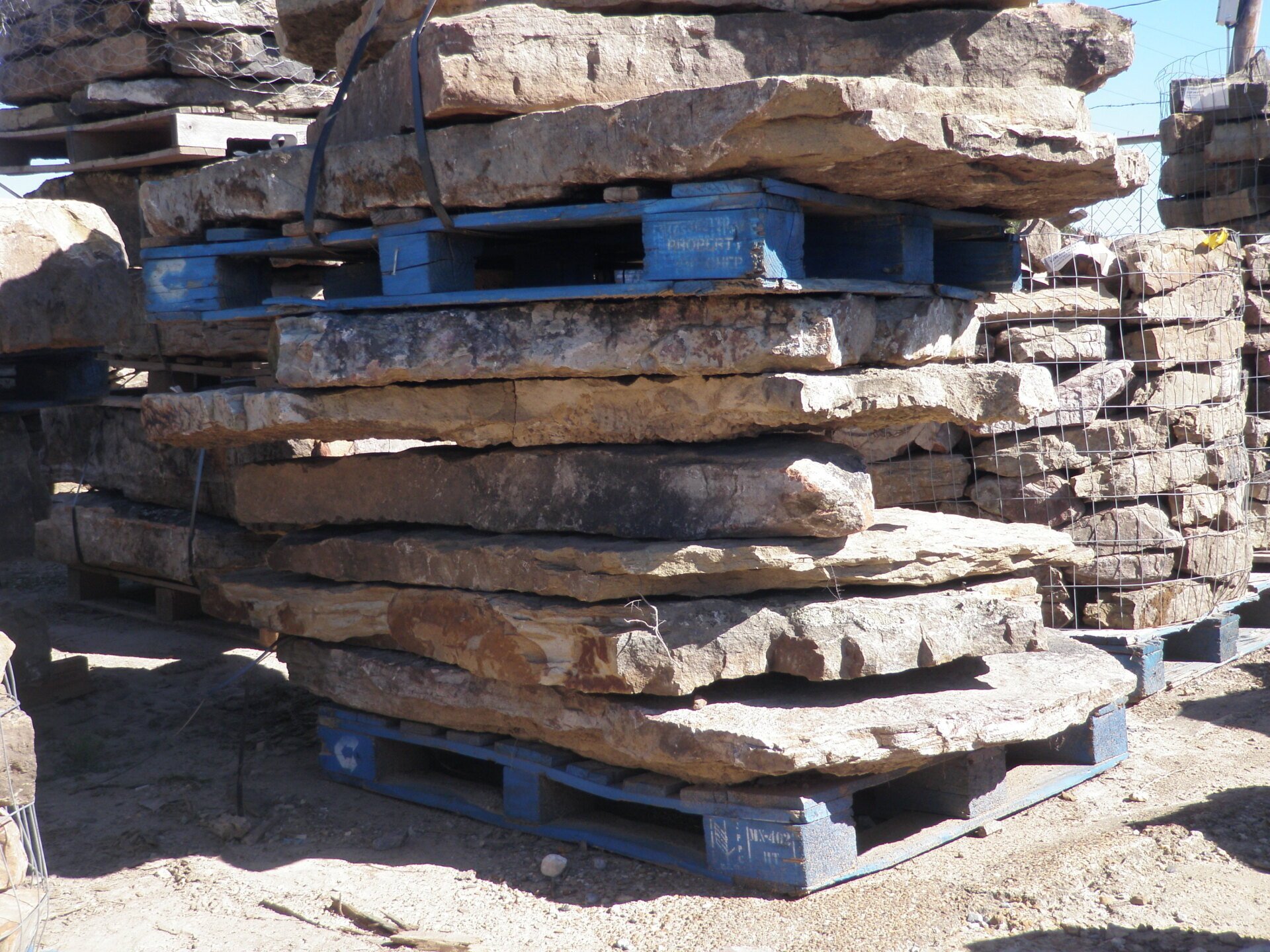 Natural Fieldstone | Landscape Fieldstone | Memphis, TN