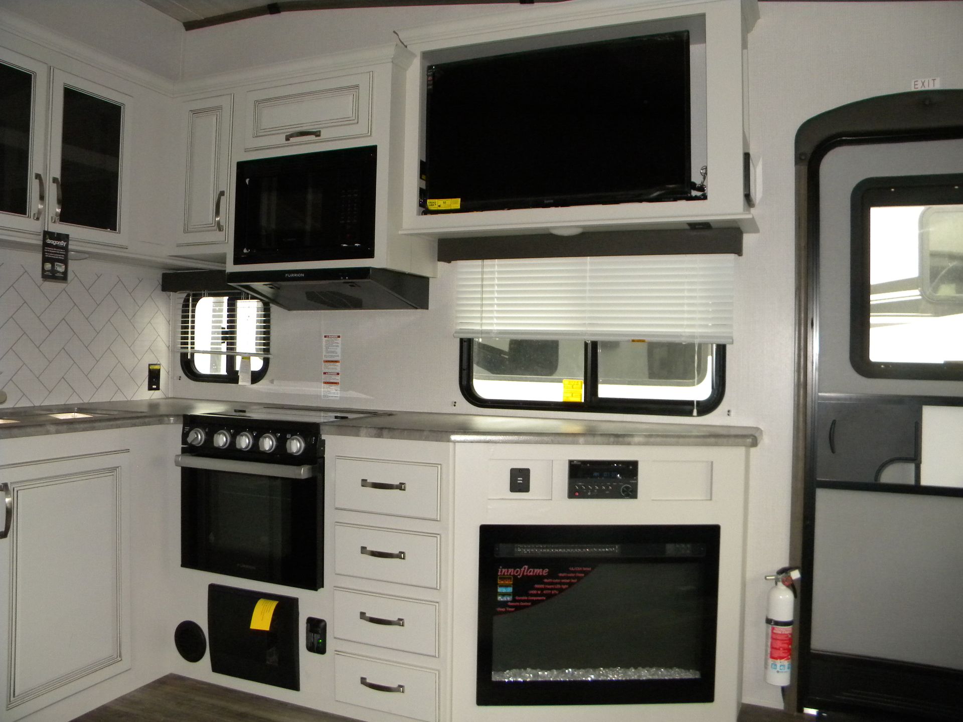Comrie RV | RV Used| RV Clearance| Fifth Wheel Trailers | Fifth Wheel ...