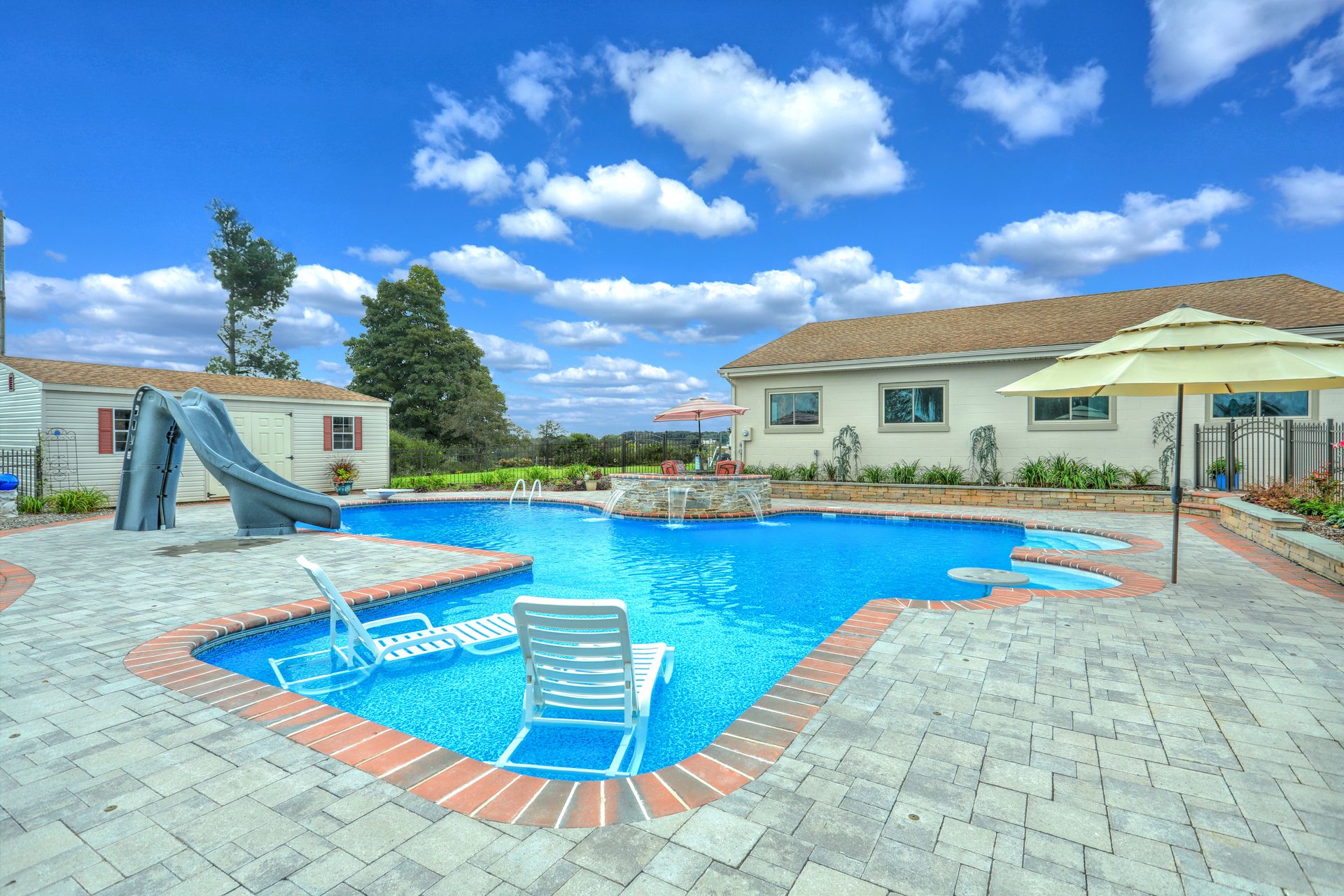 Gallery | Yorktown Pools & Spas | York County PA