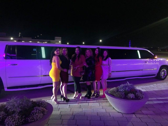 Limousine Service Houston, TX | Blue Star Limousine
