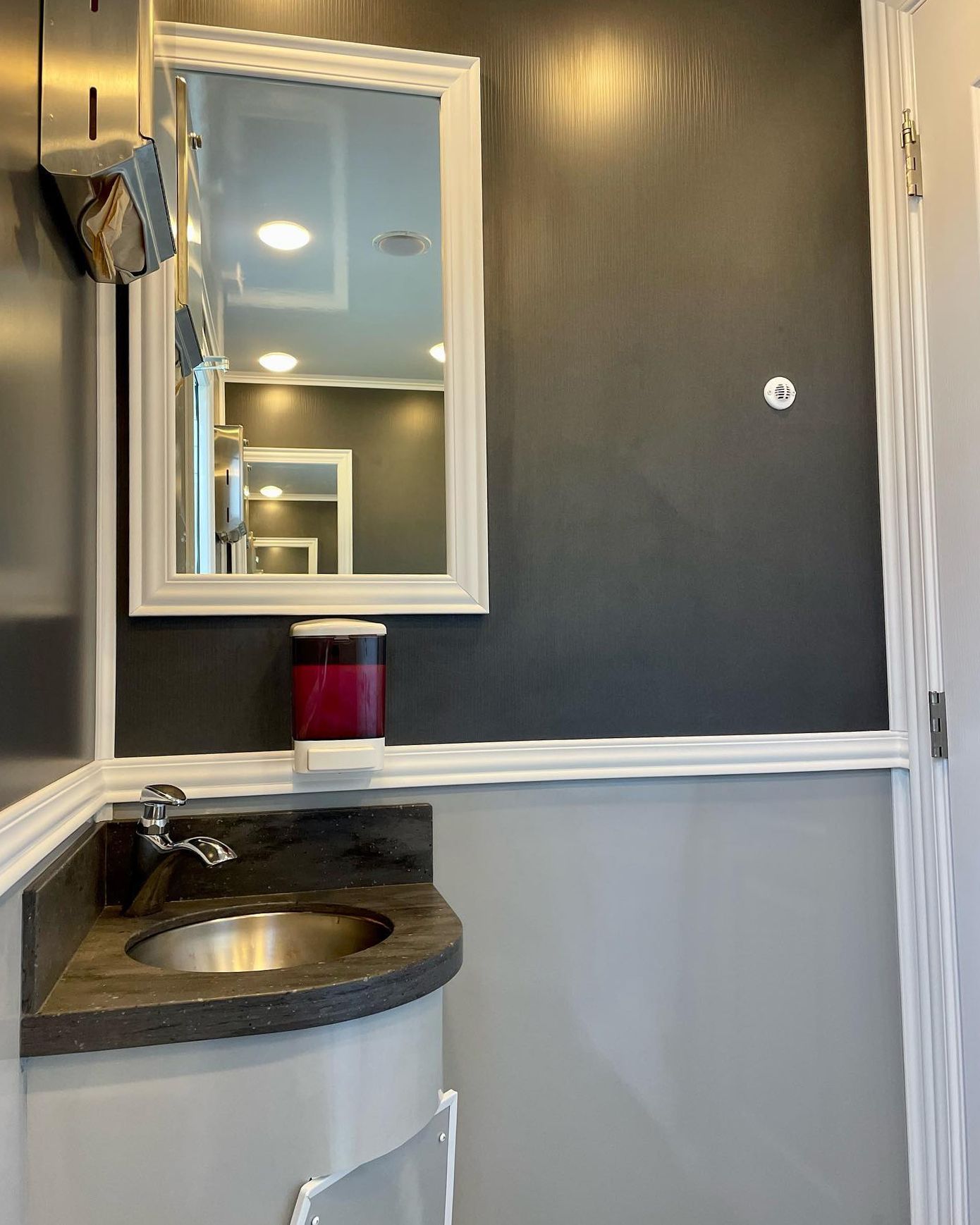 Gallery | Luxe Flush