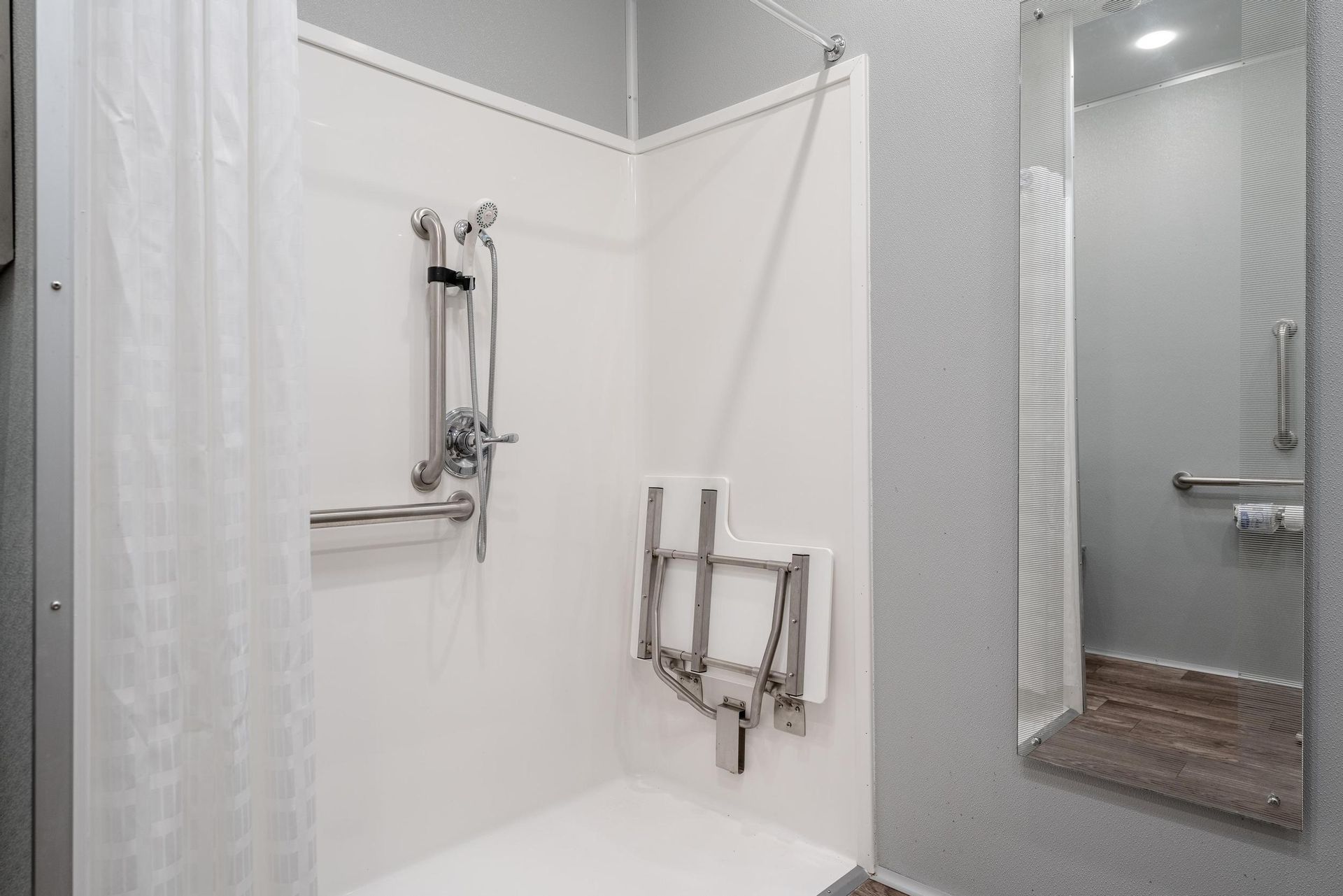 Gallery | Luxe Flush