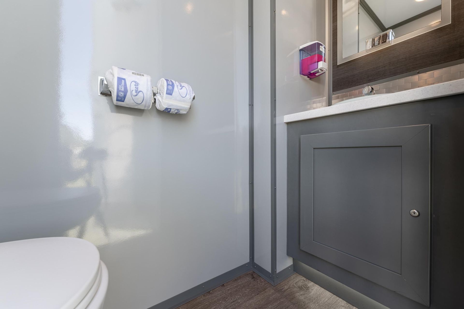Gallery | Luxe Flush