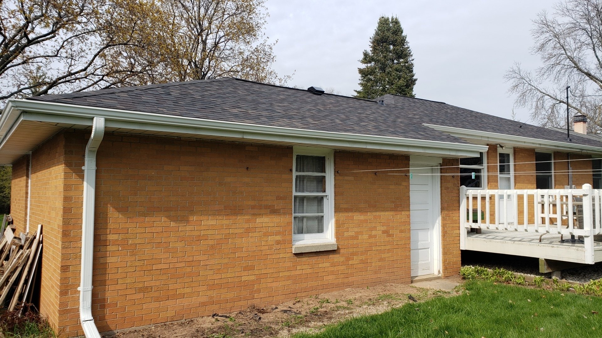 White 5 inch Gutters with 3x4 Downspouts