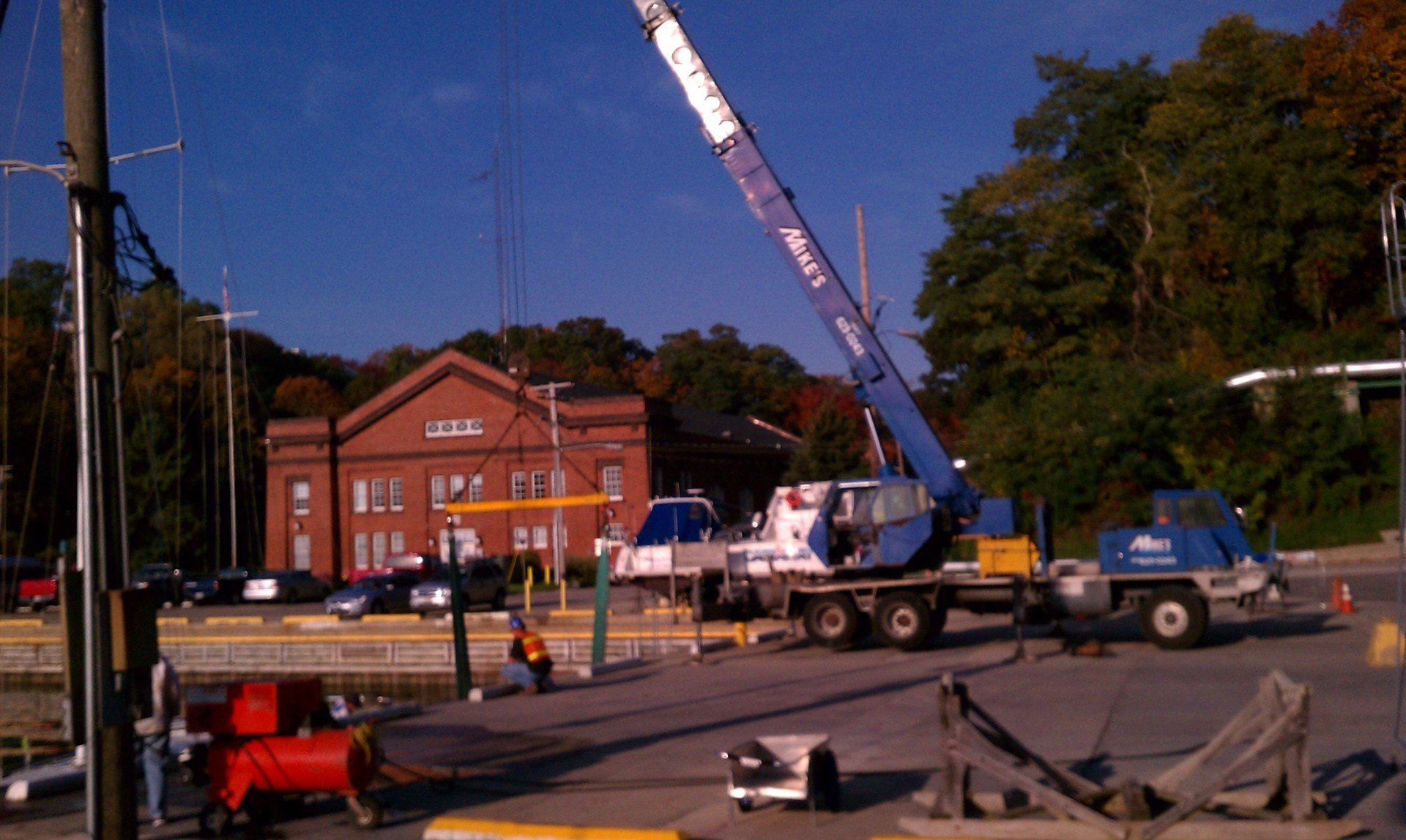 Crane Rentals | Mike's Crane Rental | Waukegan, IL