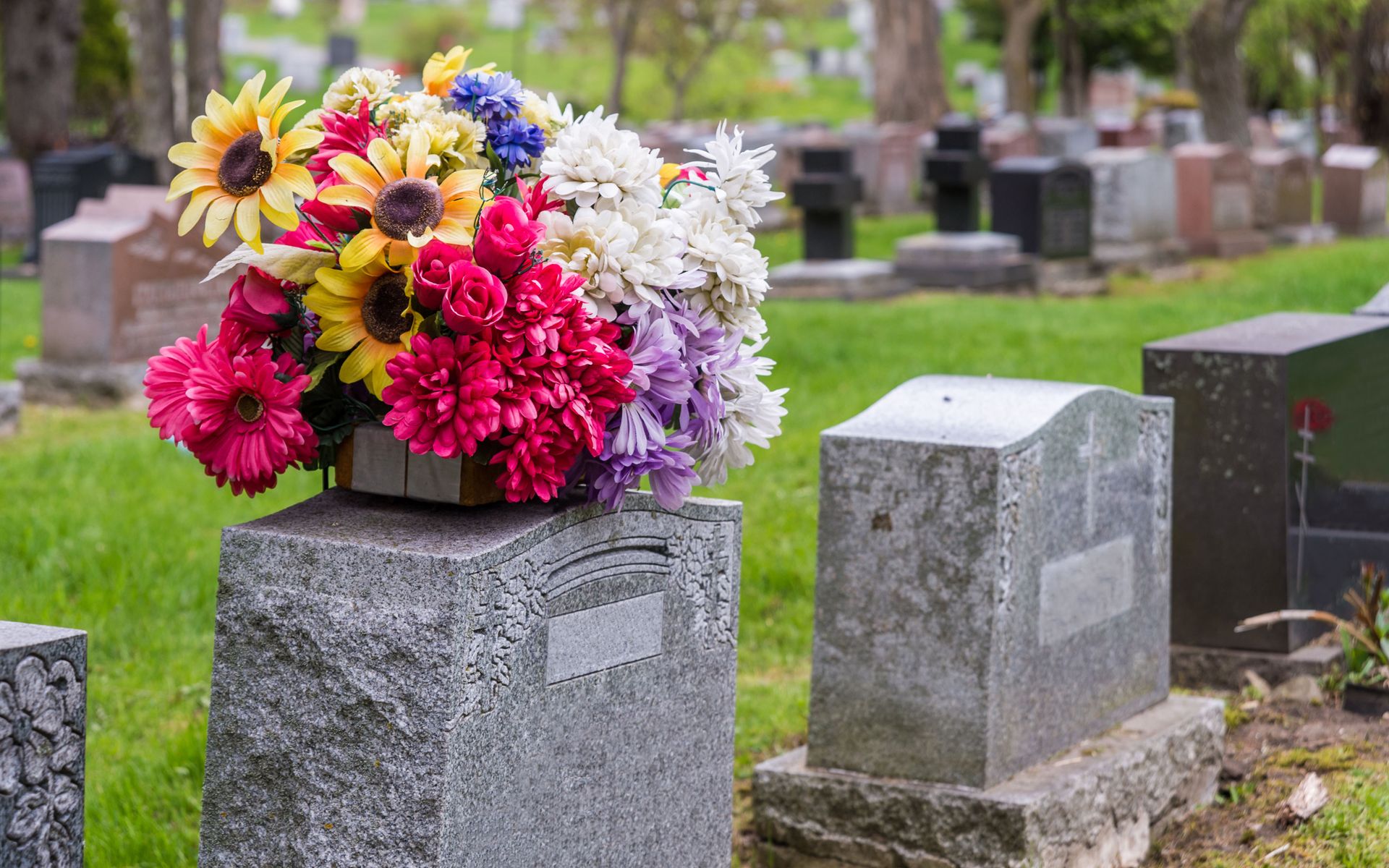 Grave Markers Houston, TX | Cornerstone Memorials Inc