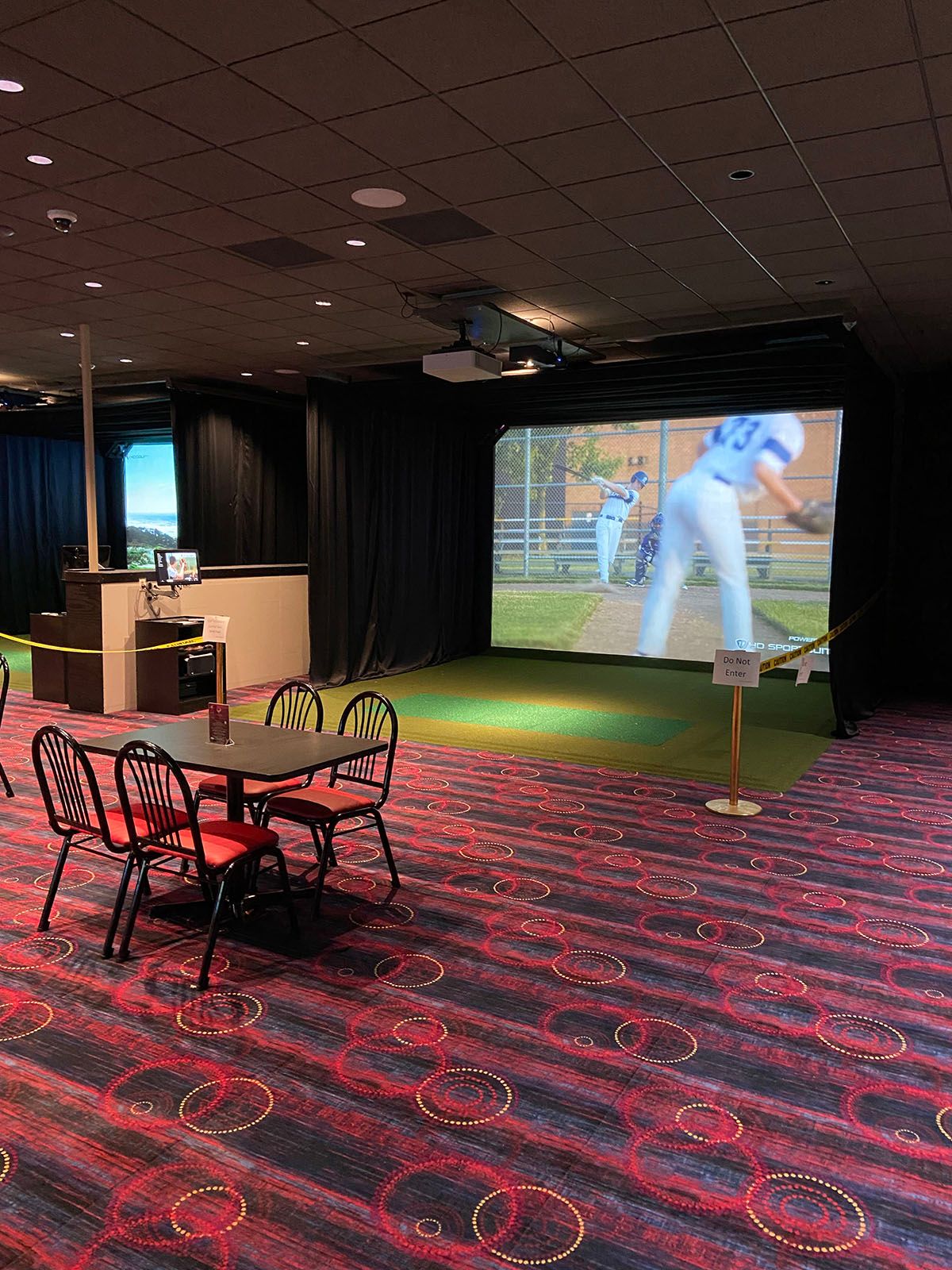 Golf Simulators | Ojibwa Casinos