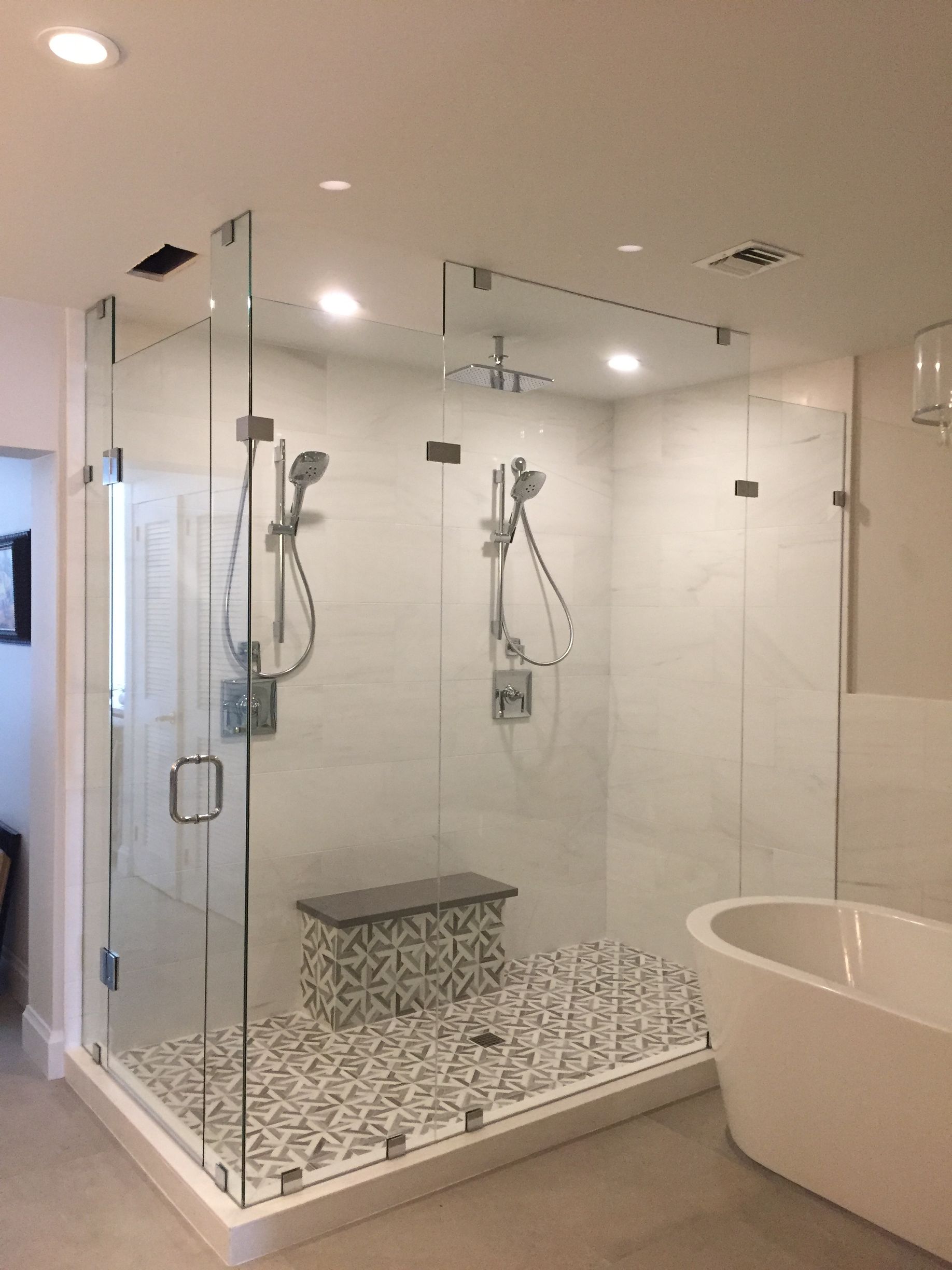 Shower & Tub Enclosures | West Palm Beach, FL