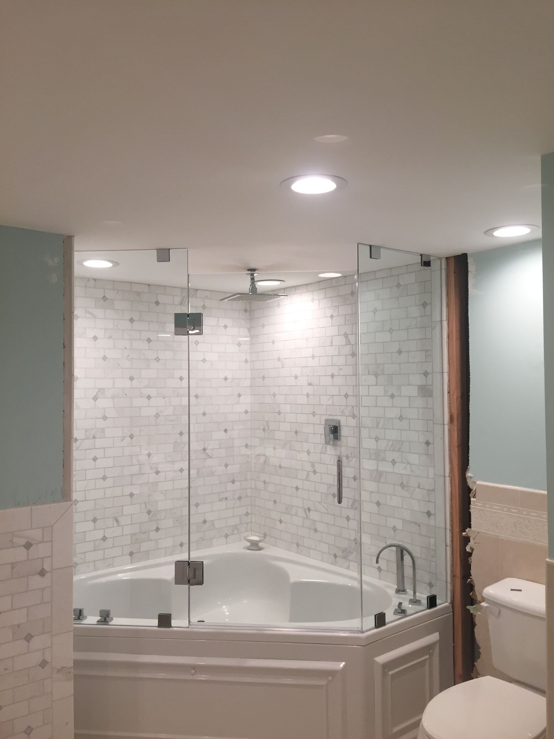 Shower & Tub Enclosures | West Palm Beach, FL