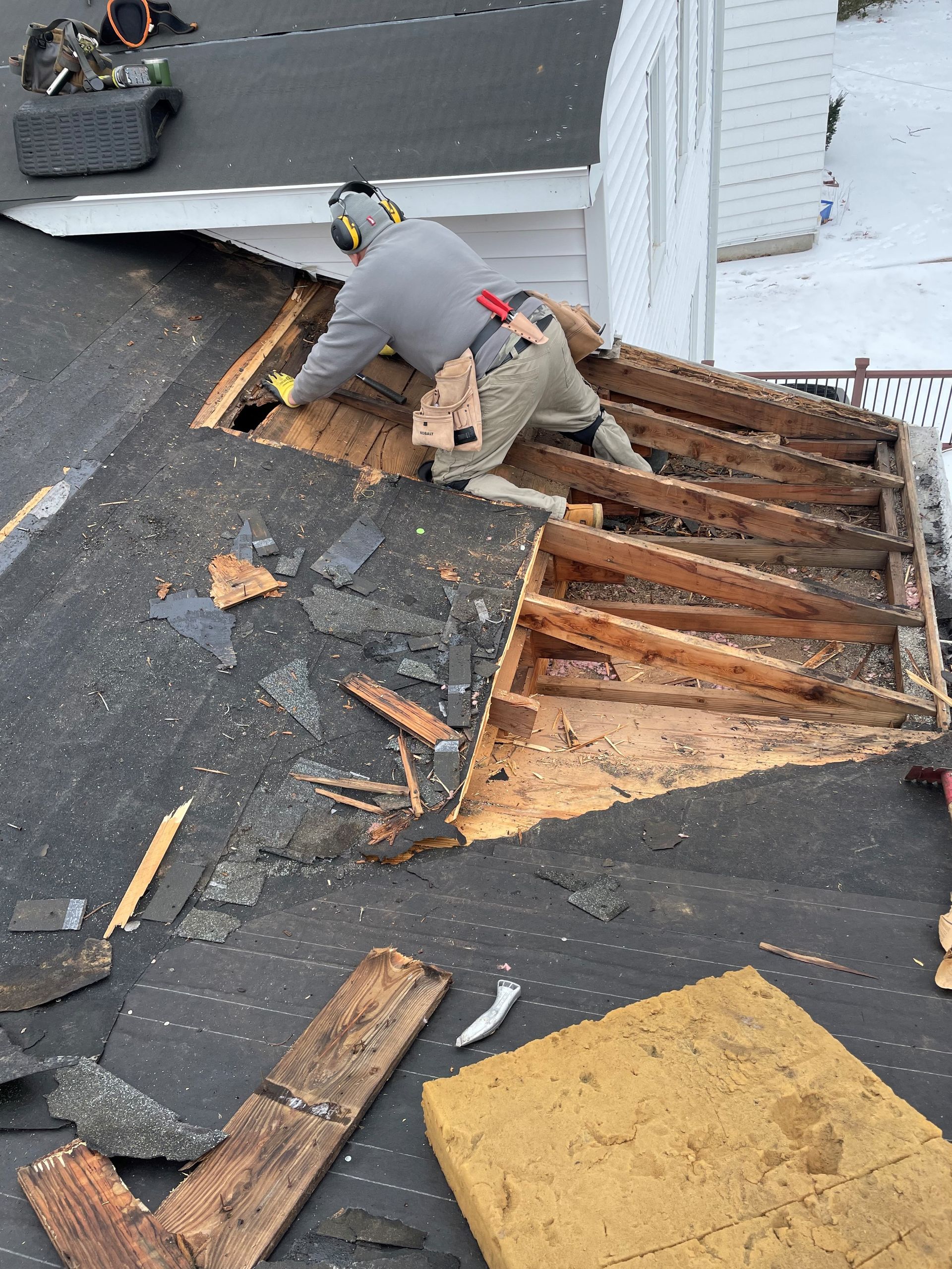 Gallery | Henry's Roofing Co. Inc.