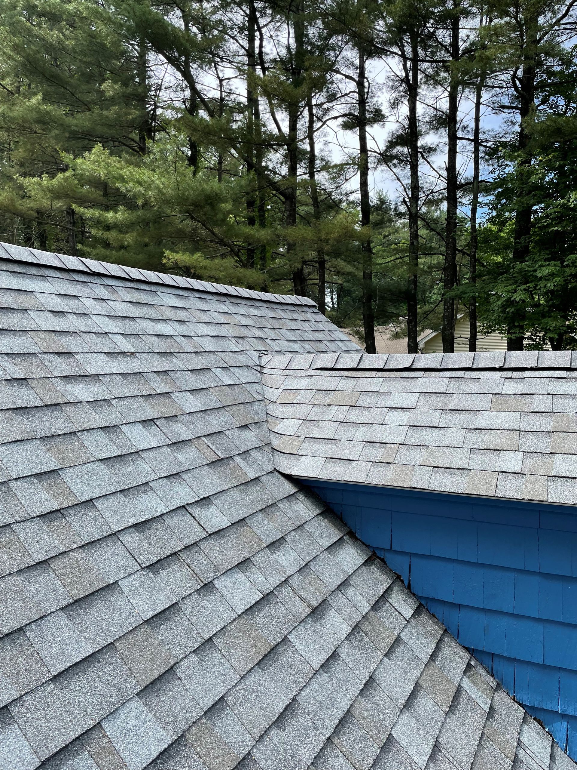 Gallery | Henry's Roofing Co. Inc.