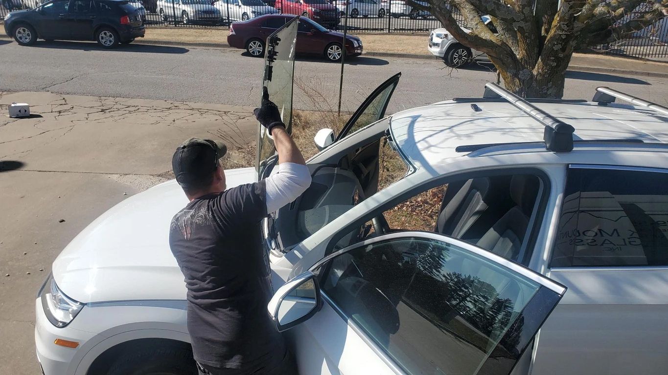 Car Window Replacement Springdale, AR | Ozark Mountain Glass