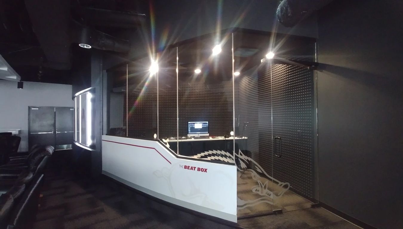 Commercial Glass Company Springdale | Ozark Mountain Glass