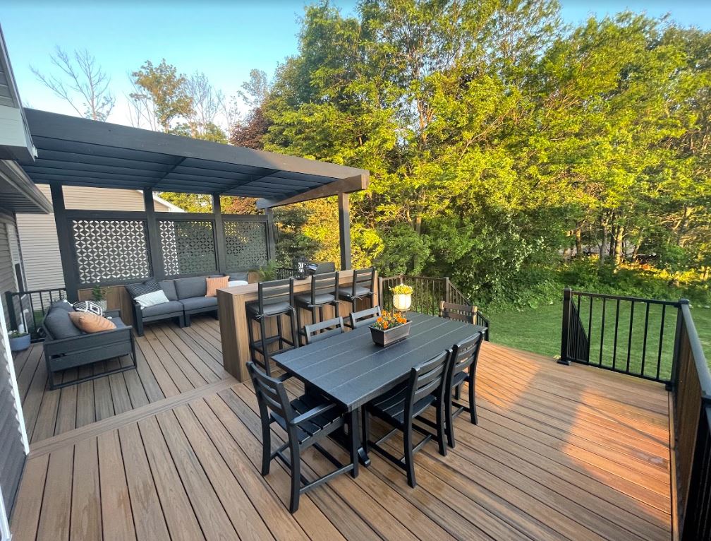 Dave Van Rite Construction - Creative Decks & Landscaping Gallery Green Bay