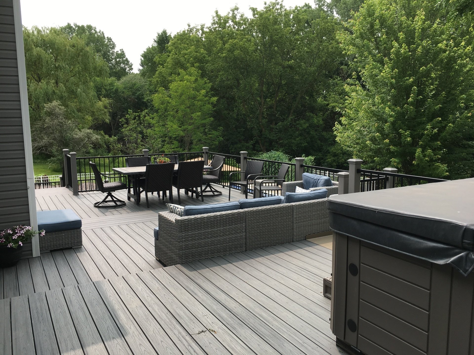 Dave Van Rite Construction - Creative Decks & Landscaping Gallery Green Bay