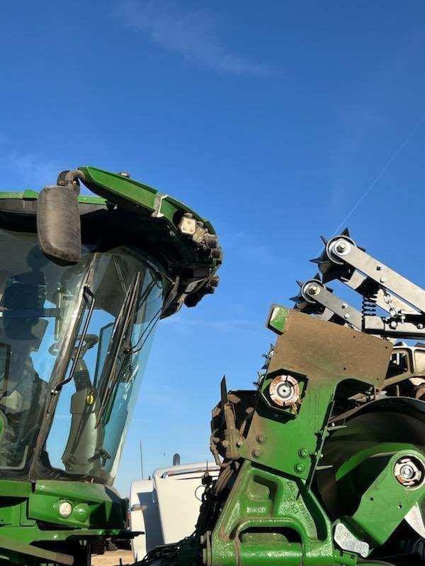 Corn Stalk Roller Gallery, Midwest