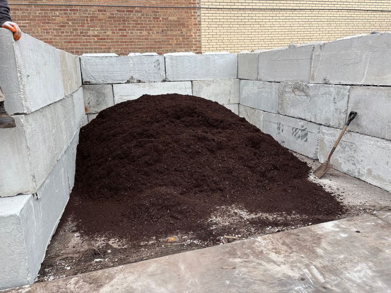Mulch Services | Chicago, IL