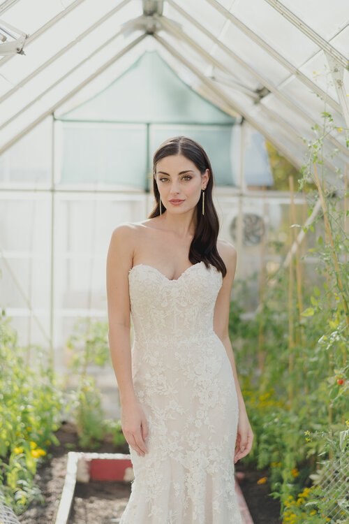 Lis Simon | Bridal Collection | Baldwinsville, NY