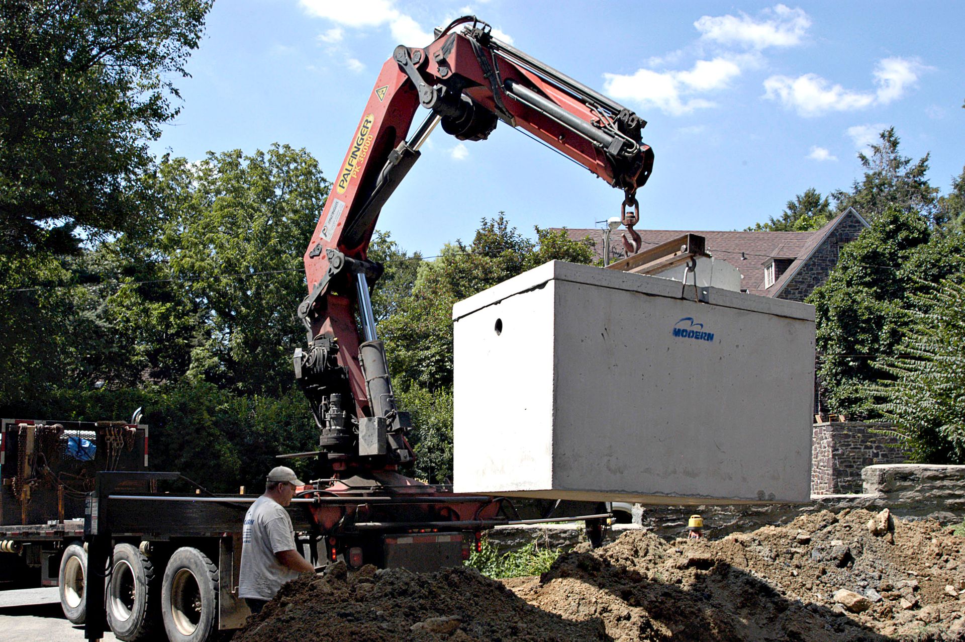 How Far in Advance Should You Reserve Crane Equipment?